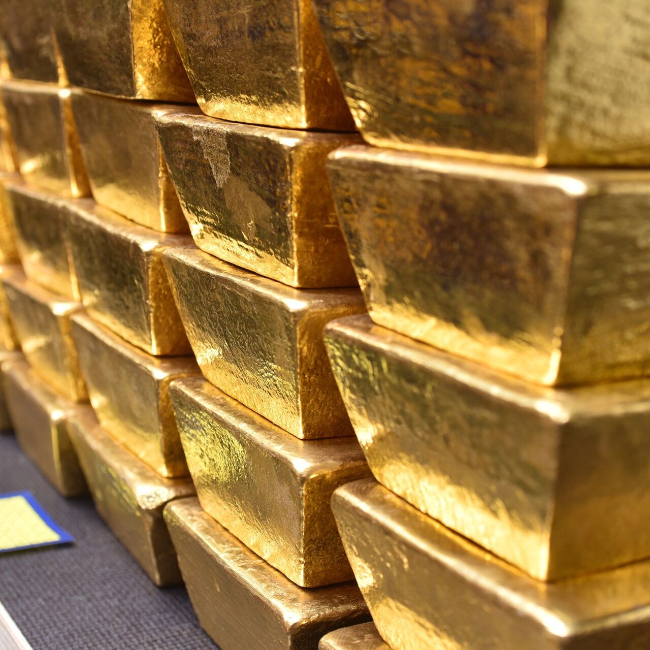 How to Buy Gold from Cameroon in 2025: Quick, Safe & Efficient Guide
